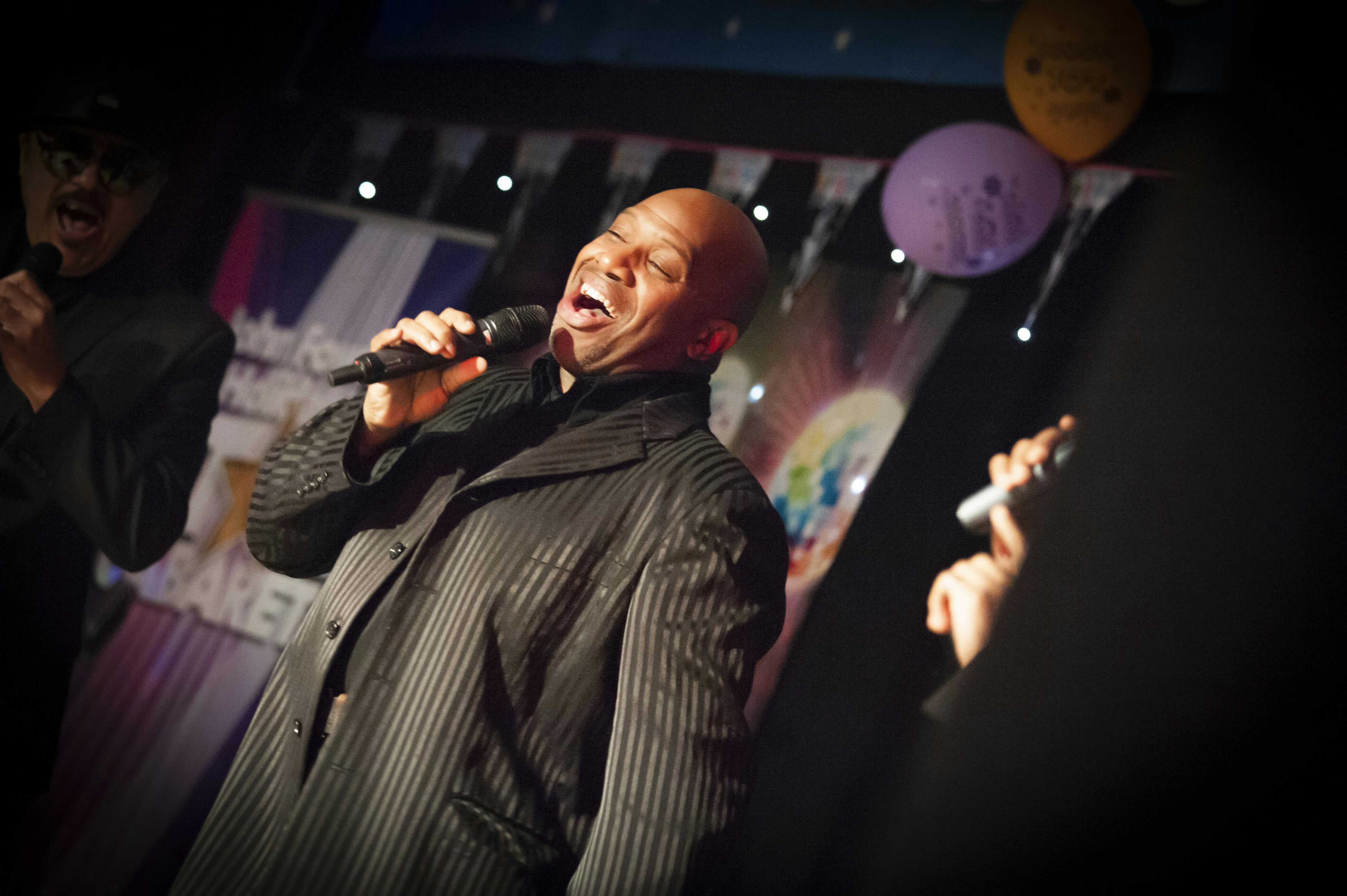 Holiday Entertainment | Music, Kids Club & More | John Fowler