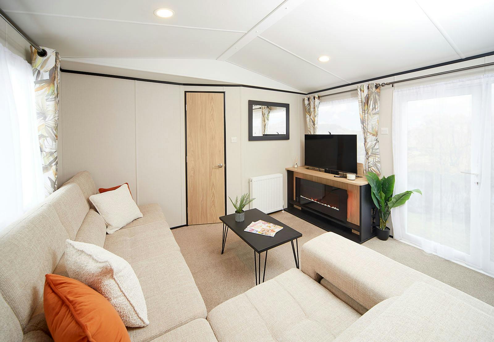 Willerby Ellerton Plus | Caravan For Sale | Killigarth Manor Holiday Park